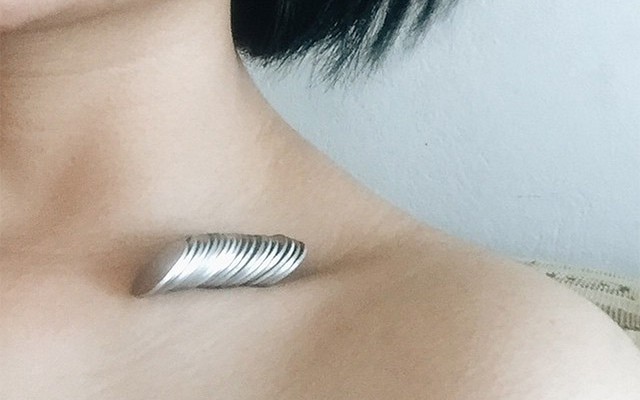 Don't Bother To Bone Up On The Latest Body Shaming Fad, The Collarbone ...