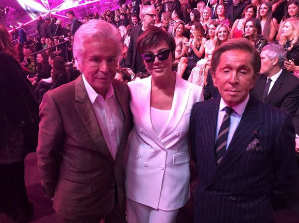 Insta Creep: Suzanne Jackson And Louise Cooney Photobombed Kris Jenner ...