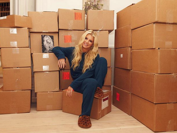 Jessica Simpson Opens Up About Addiction, Body Image And Sexual Abuse ...