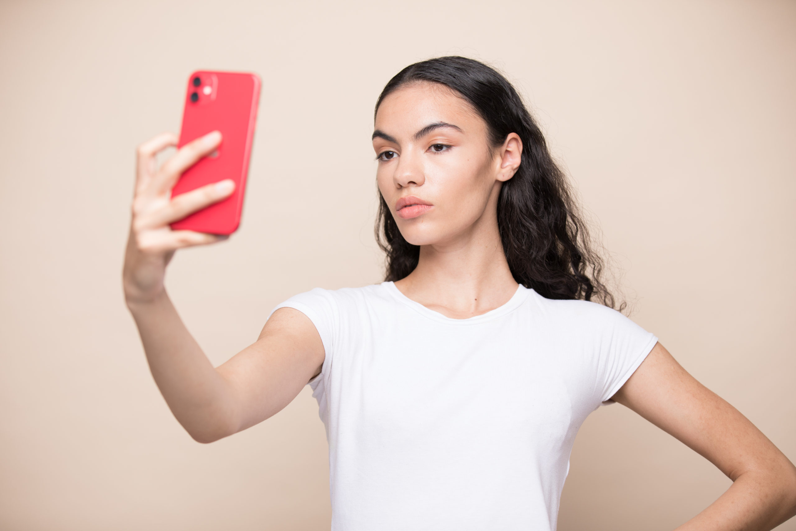 This Virtual Try-On Tool Makes It Easier Than Ever To Experiment With ...