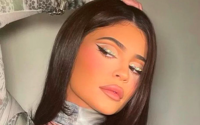 Is The 'Instagram Face' Era Coming To An End? | Stellar