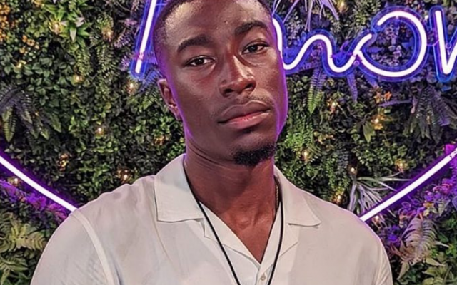Did Deji Dump His Girlfriend For Love Island? | Stellar