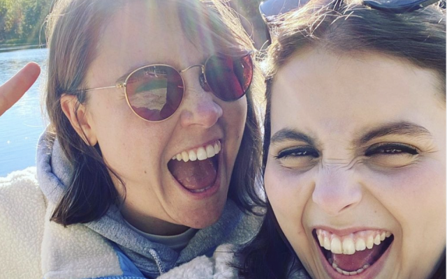 Booksmart’s Beanie Feldstein Marries Girlfriend in Summer Camp Themed ...