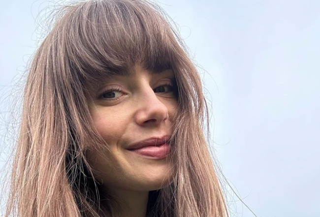 EYNTK About Lena Dunham And Lily Collins' Polly Pocket Film | Stellar