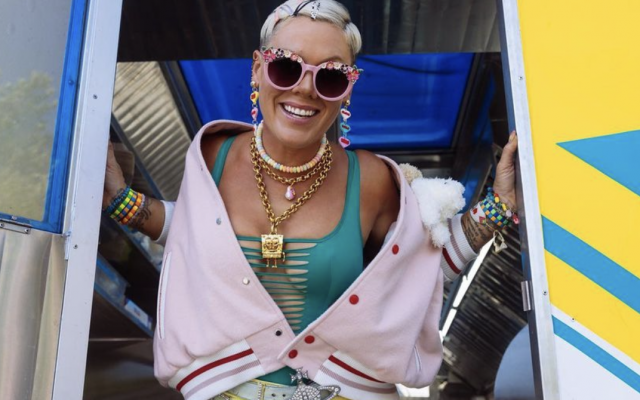 Pink Shows Her Support For Britney With Lyric Change At A Recent ...