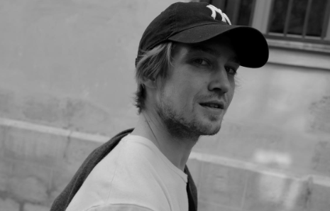 Joe Alwyn Makes First Public Appearance Since Taylor Swift Split | Stellar