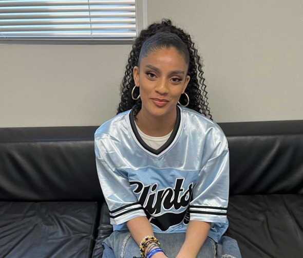 Irish Singer Aby Coulibaly To Support Coldplay | Stellar